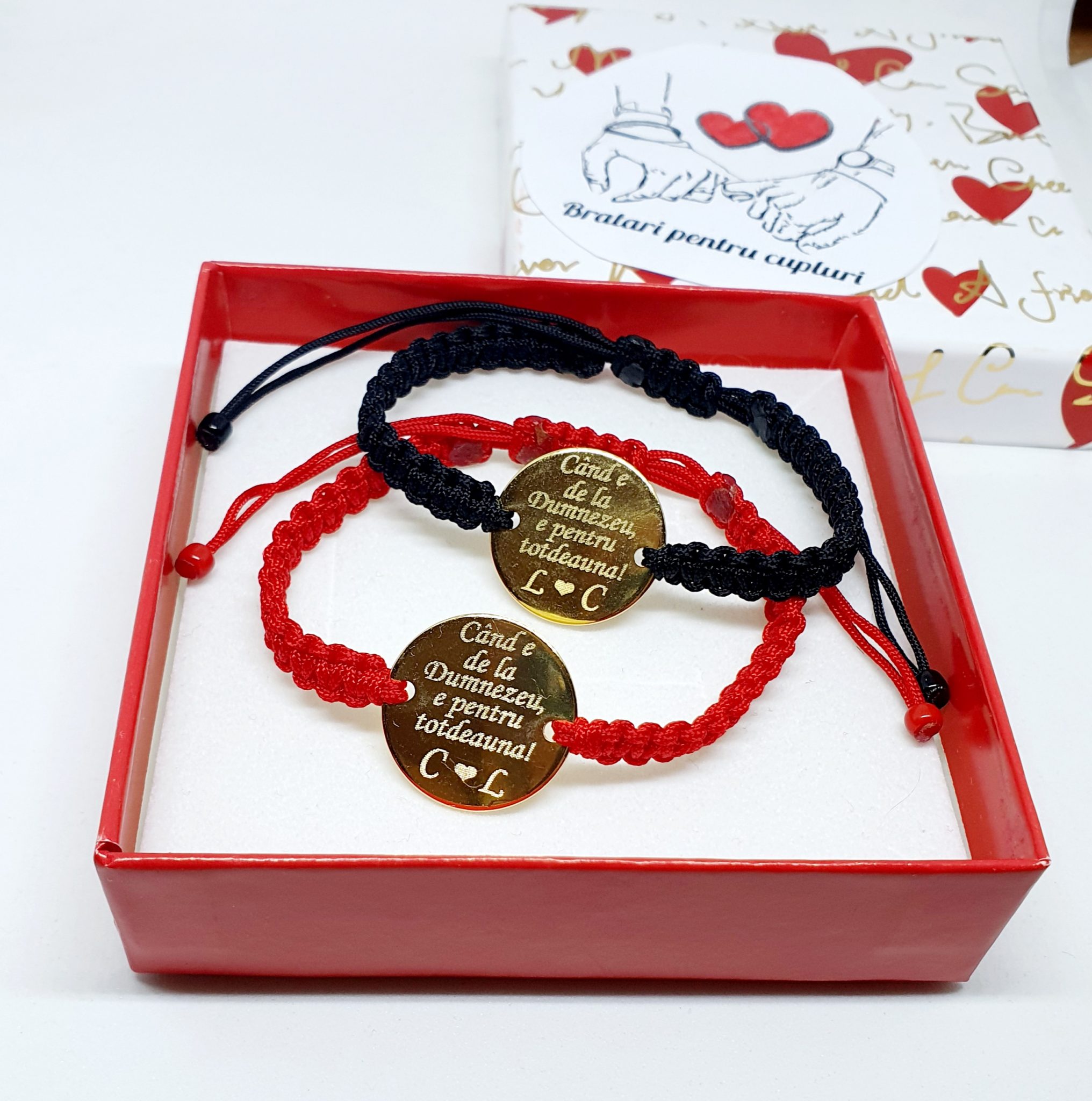 Set de 2 bratari de familie cu banut personalizat cu initiale la ...